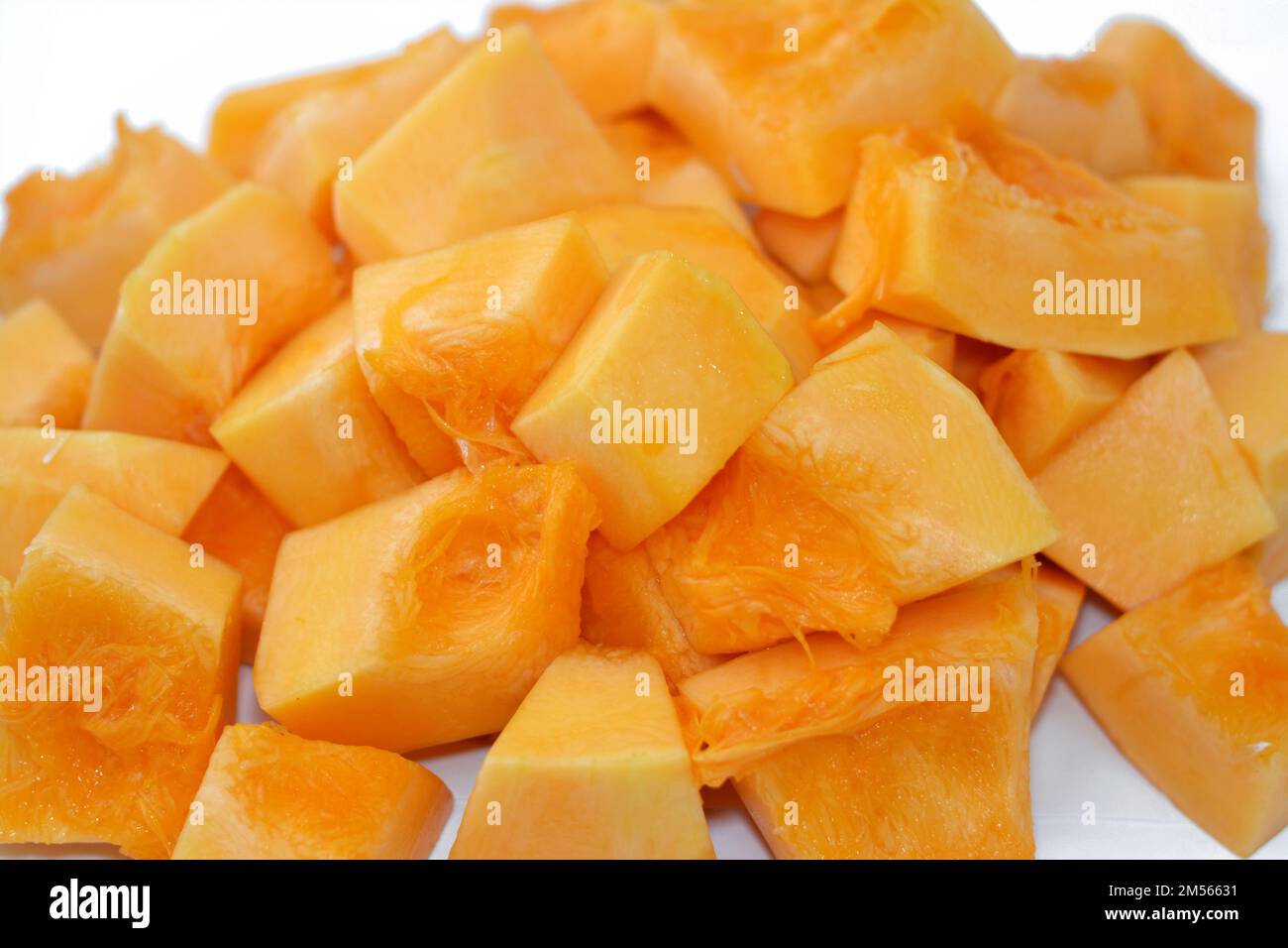 Courge, citrouille ou gourde, Cucurbita est un genre de fruits herbacés ...