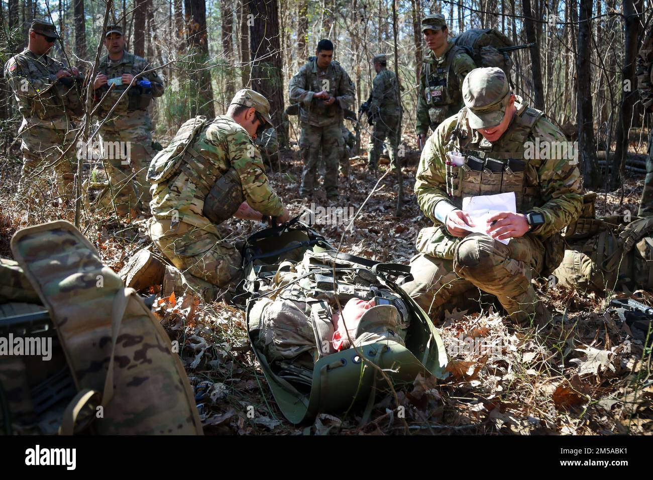 Des soldats du bataillon du 1st Red Currahee, du 506th Régiment d ...
