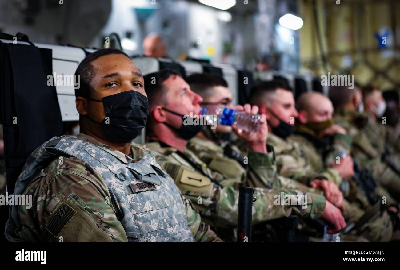 Des éléments de la 101st Airborne Division (Air Assault) et de fort ...