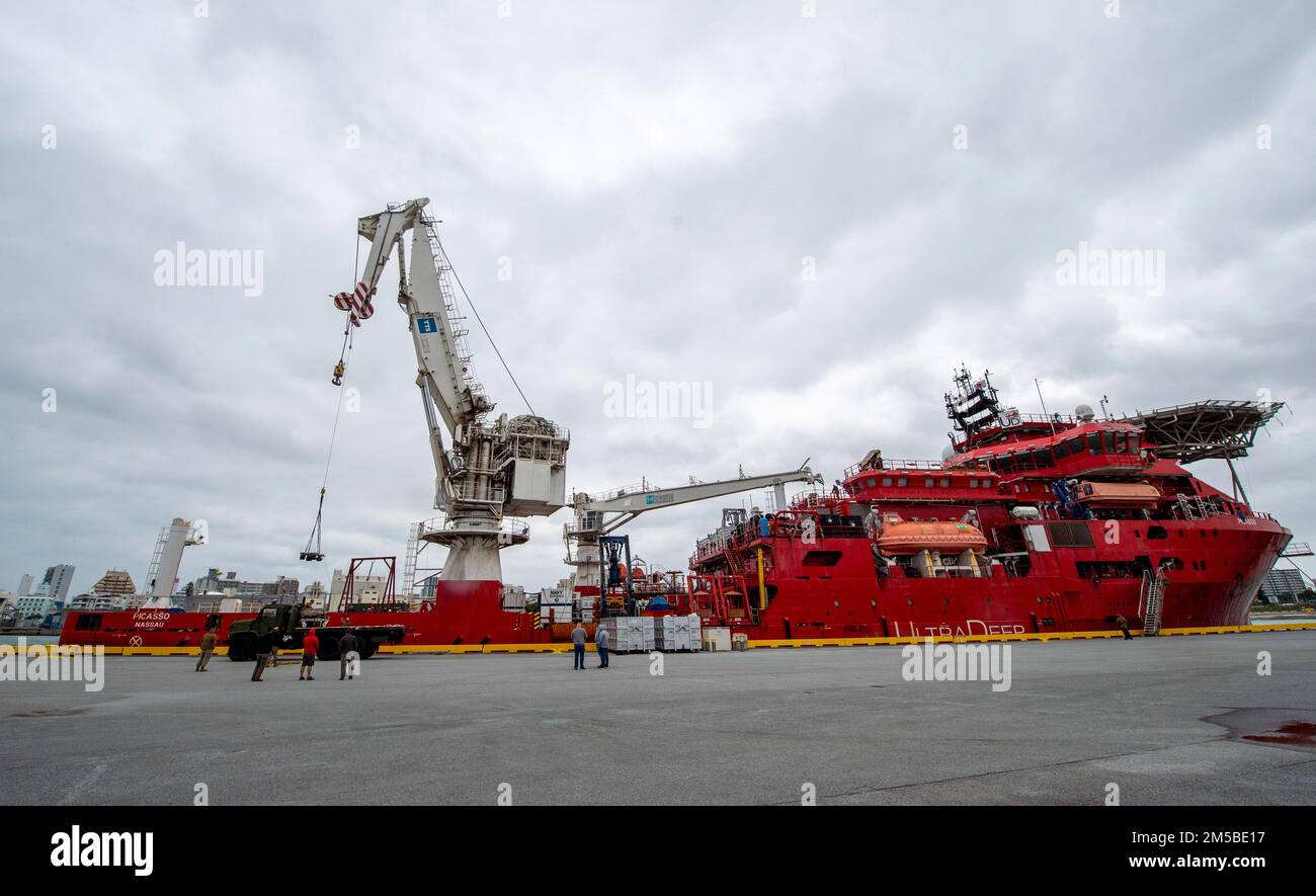 OKINAWA, Japon (20 février 2022) des marins affectés au NMCB (Naval ...