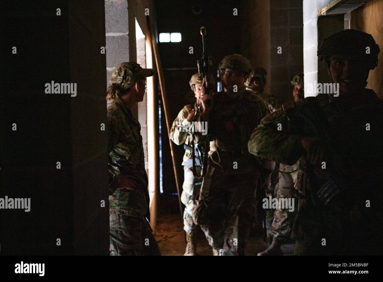 Le colonel Danielle Willis, commandant de l'escadre des opérations ...