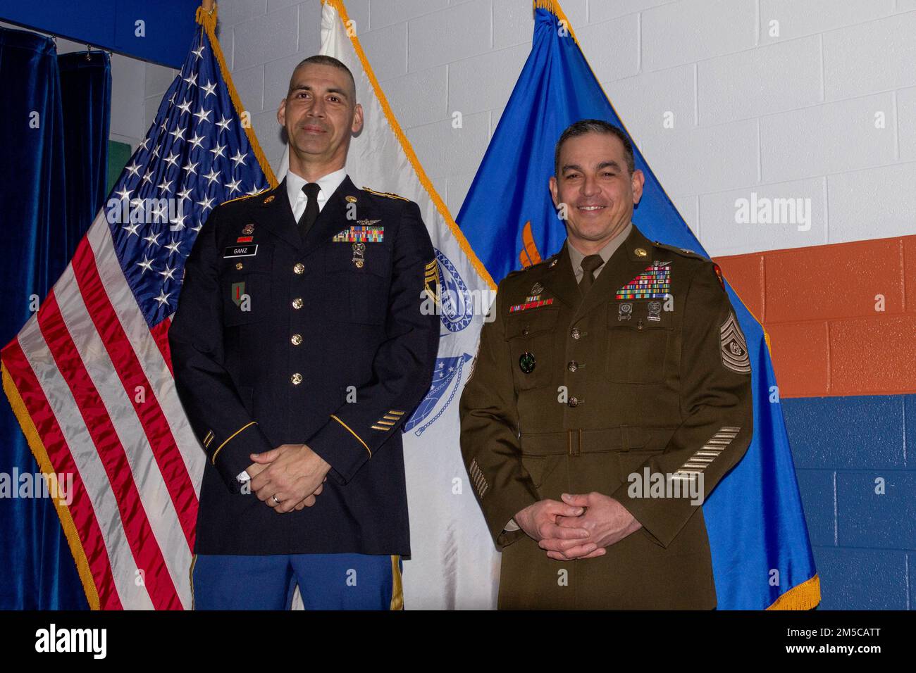 ÉTATS-UNIS Le Sgt. Maj. Francisco Declet, commandant du Centre d ...