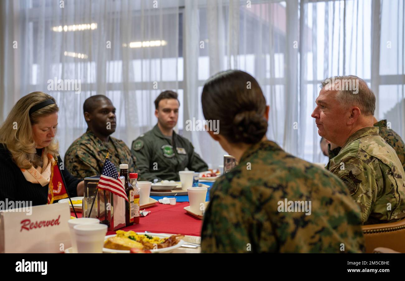 ÉTATS-UNIS Le lieutenant général de la Force aérienne Ricky N. Rupp, à ...