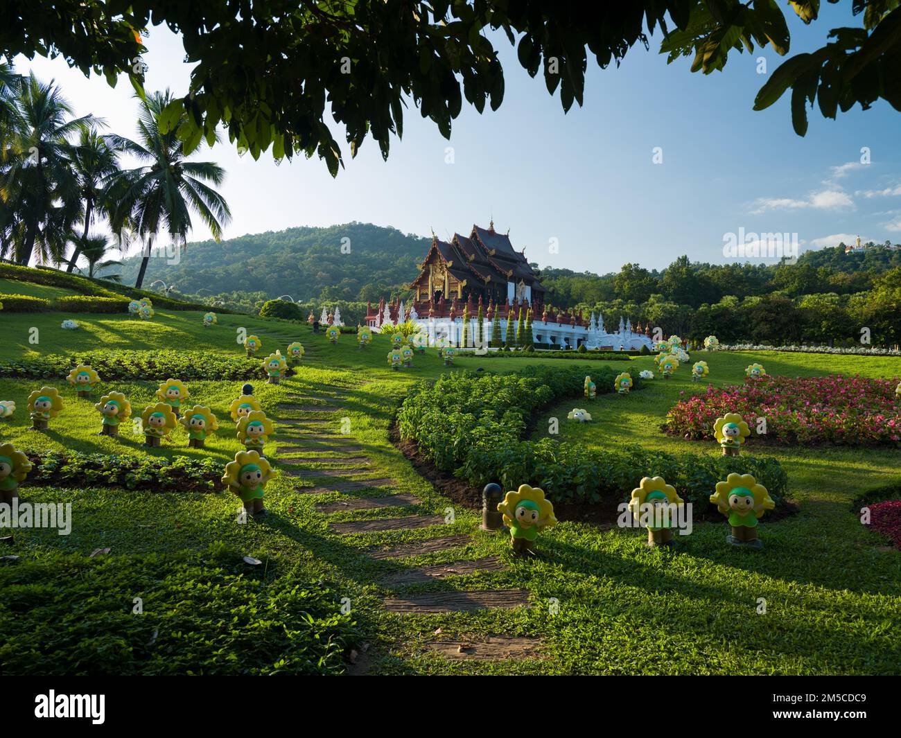 Parc Royal Flora Ratchaphruek. Le temple du Grand Pavillon ou le temple ...