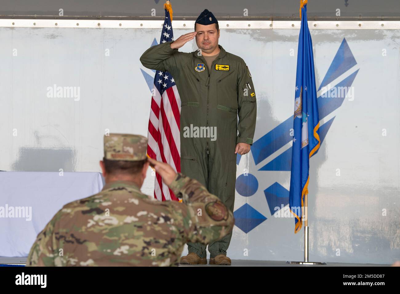 ÉTATS-UNIS Le lieutenant-colonel de la Force aérienne Michael Raabe ...