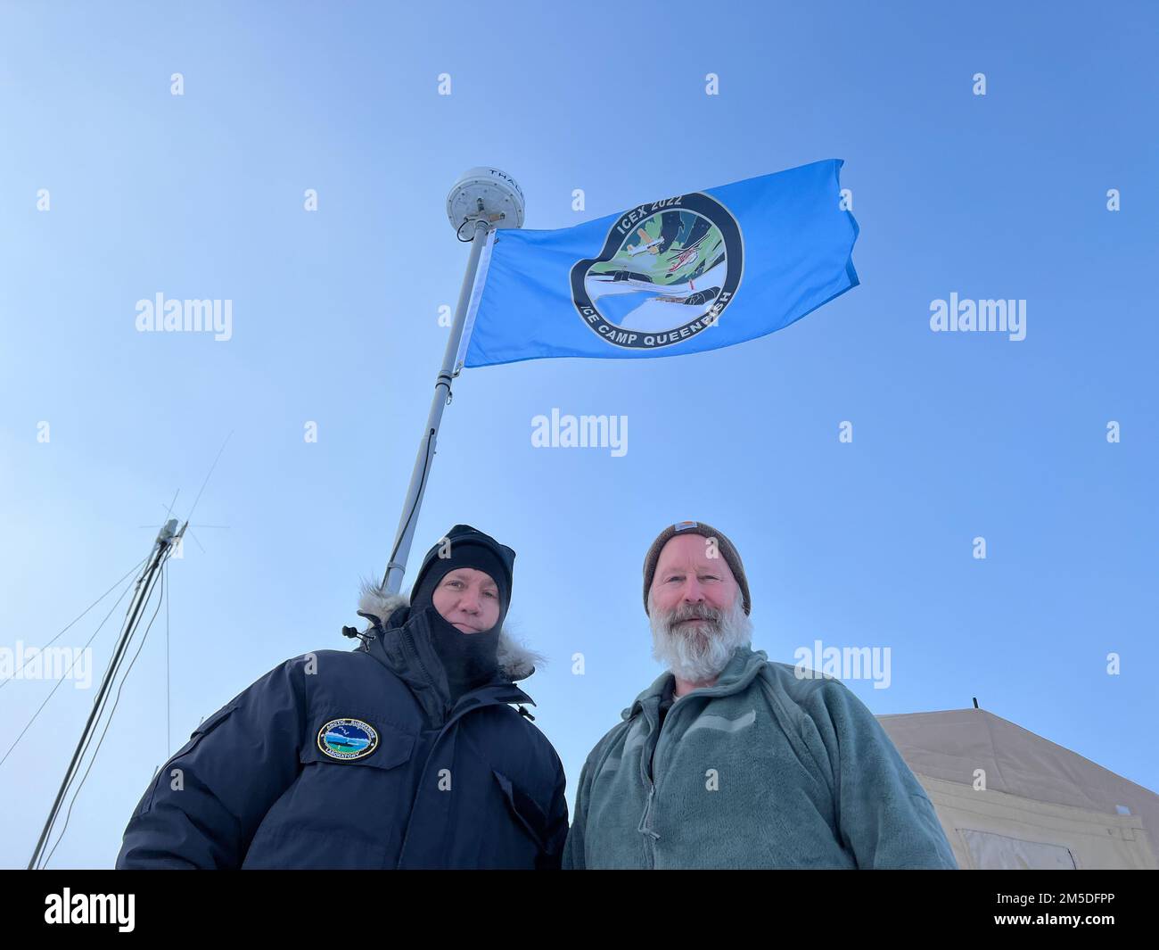 220304-N-YS525-002 ÉTATS-UNIS POISSONS-REINES DU CAMP DE GLACE DE LA ...