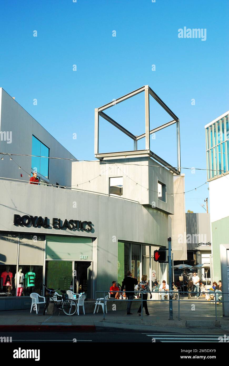 Shopping magasins de luxe haut de gamme boutiques Banque de photographies et d’images à haute ...