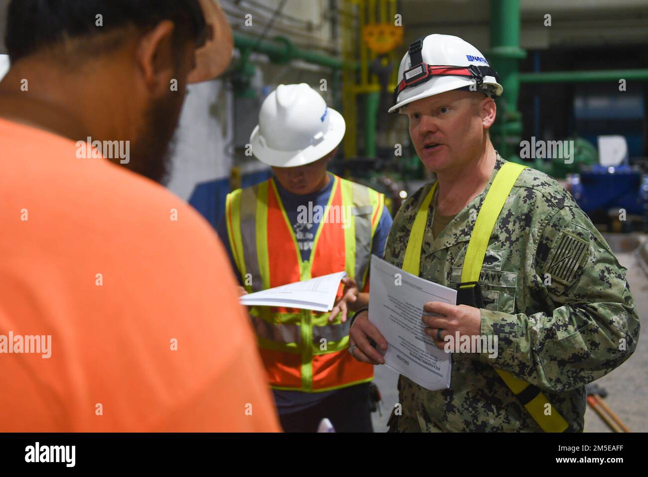 L'AIEA, Hawaii (7 mars 2022) le lieutenant Travis Christensen, affecté ...