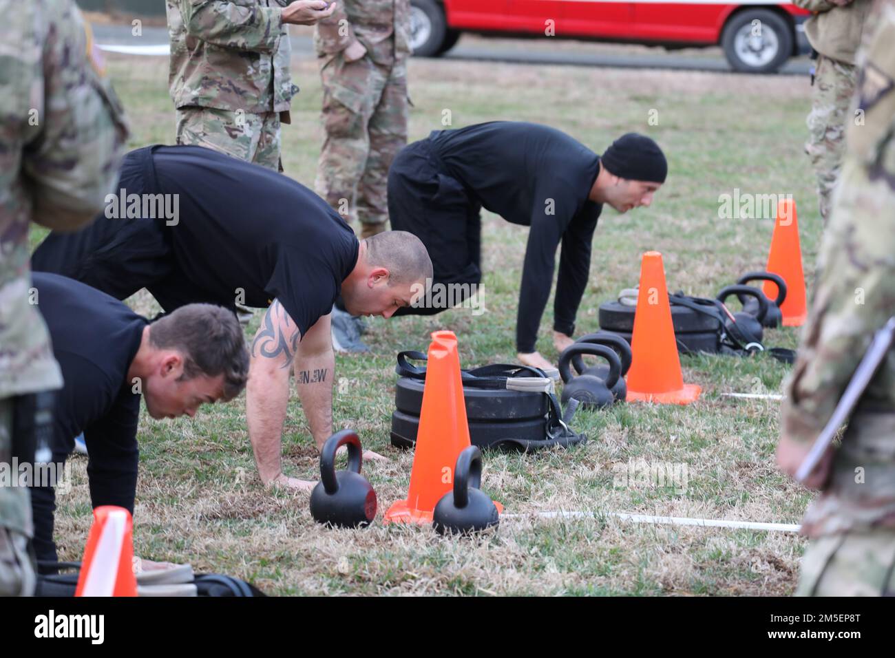 Les aviateurs et les soldats de la Garde nationale de Caroline du Nord ...