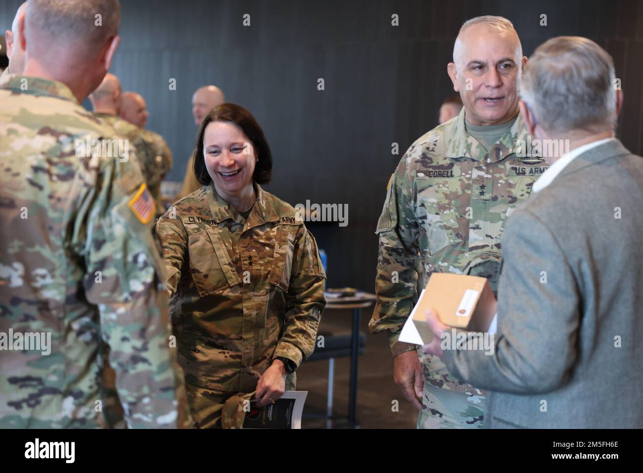 L'actuel Adjutant général adjoint du Minnesota, le général de division ...