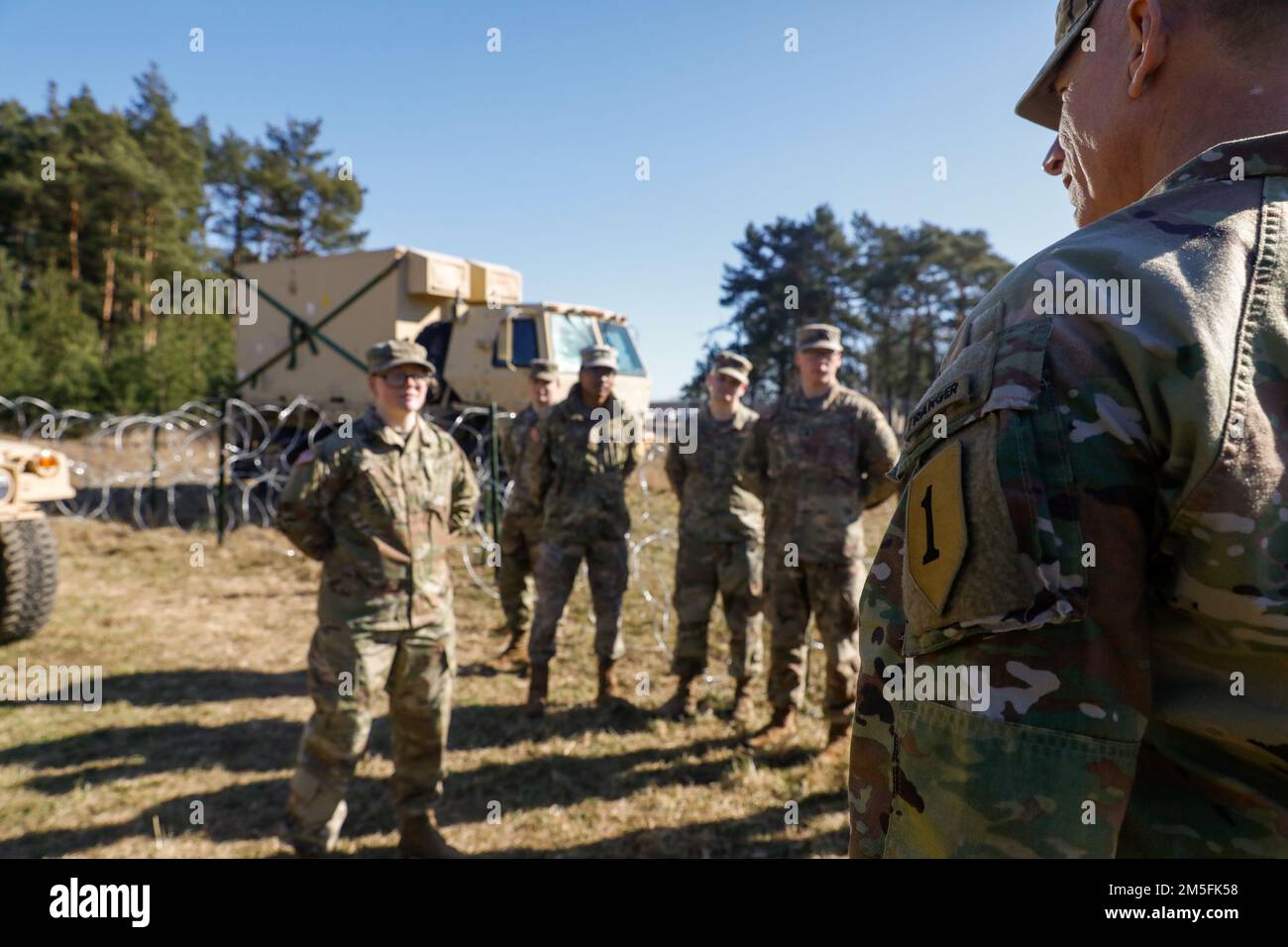 ÉTATS-UNIS Le général de division Douglas Sims, commandant général de ...