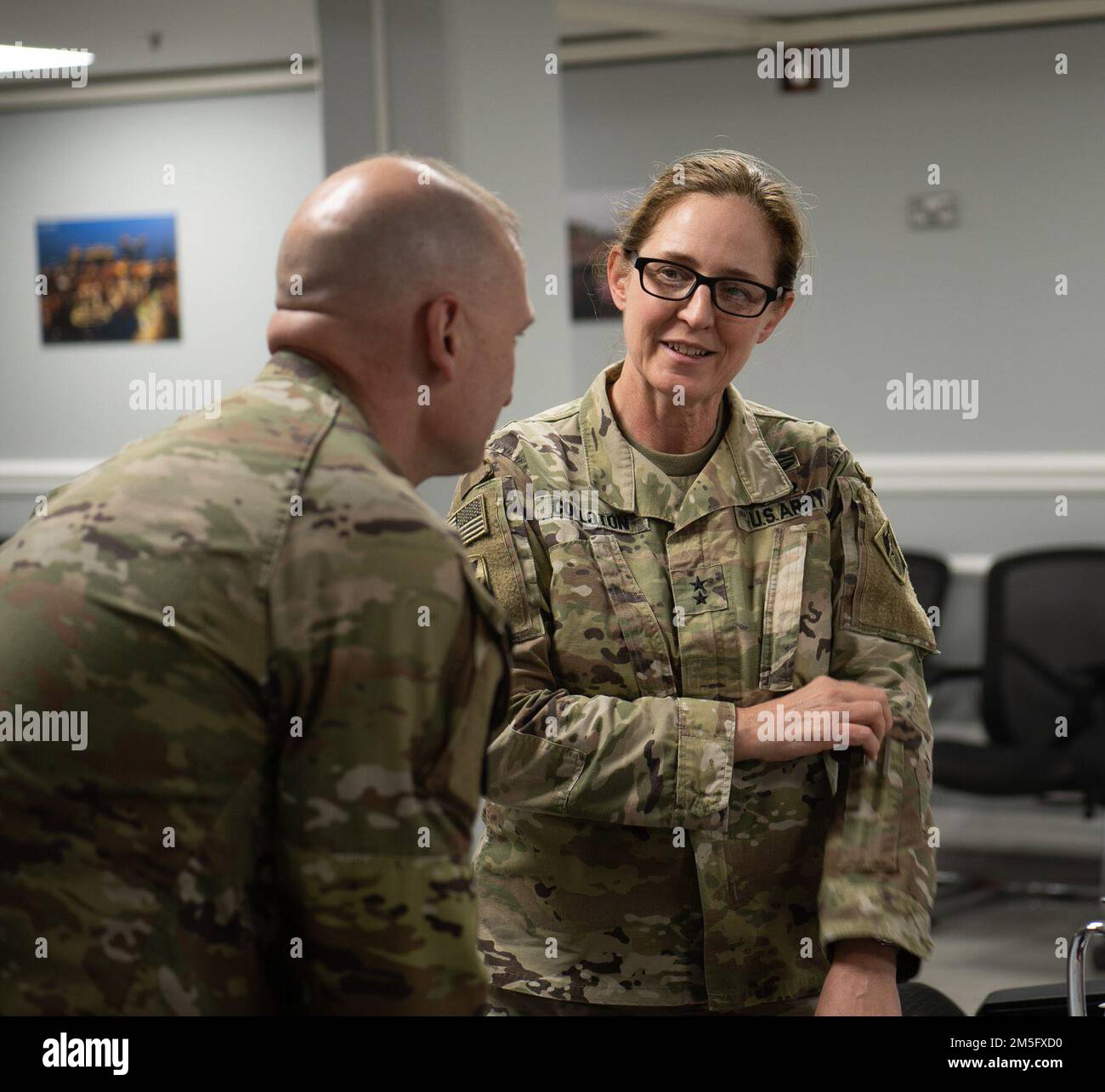 Général de division Kimberly Colloton, États-Unis Le commandant général ...