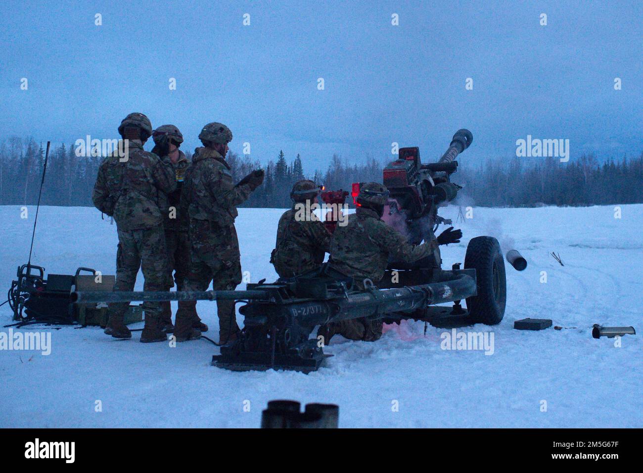 ÉTATS-UNIS Parachutistes de l'armée affectés à Bravo Battery, 2nd ...