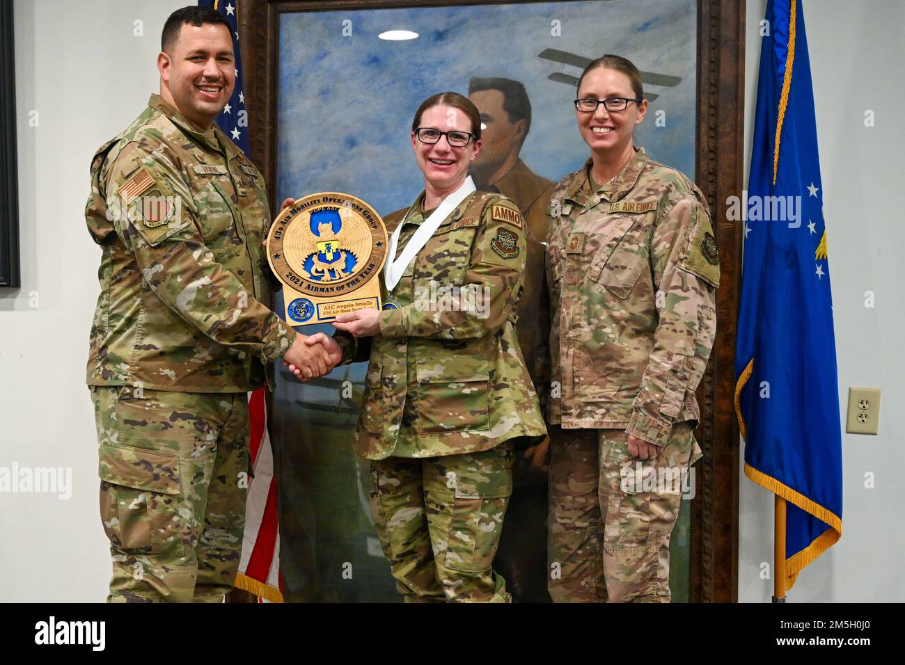 Airman of the year award Banque de photographies et d’images à haute ...