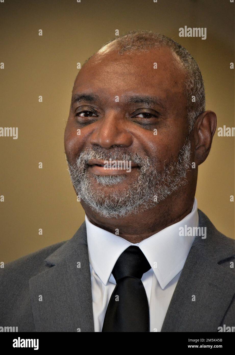 Lucious Smith est un instructeur de cours sur les véhicules à roues 91B ...