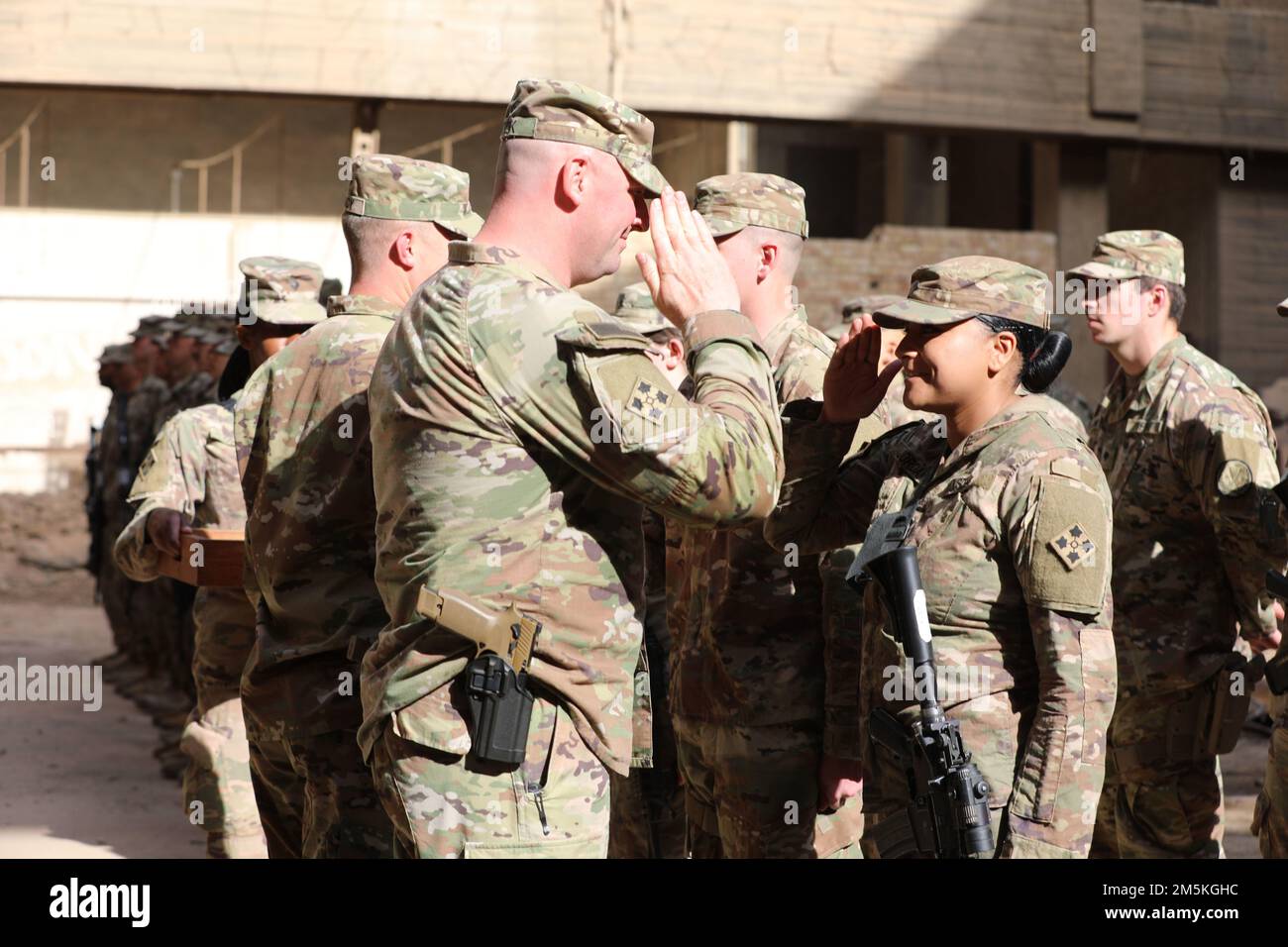 Le lieutenant-colonel Gregory Polk, commandant du Bataillon du Génie ...