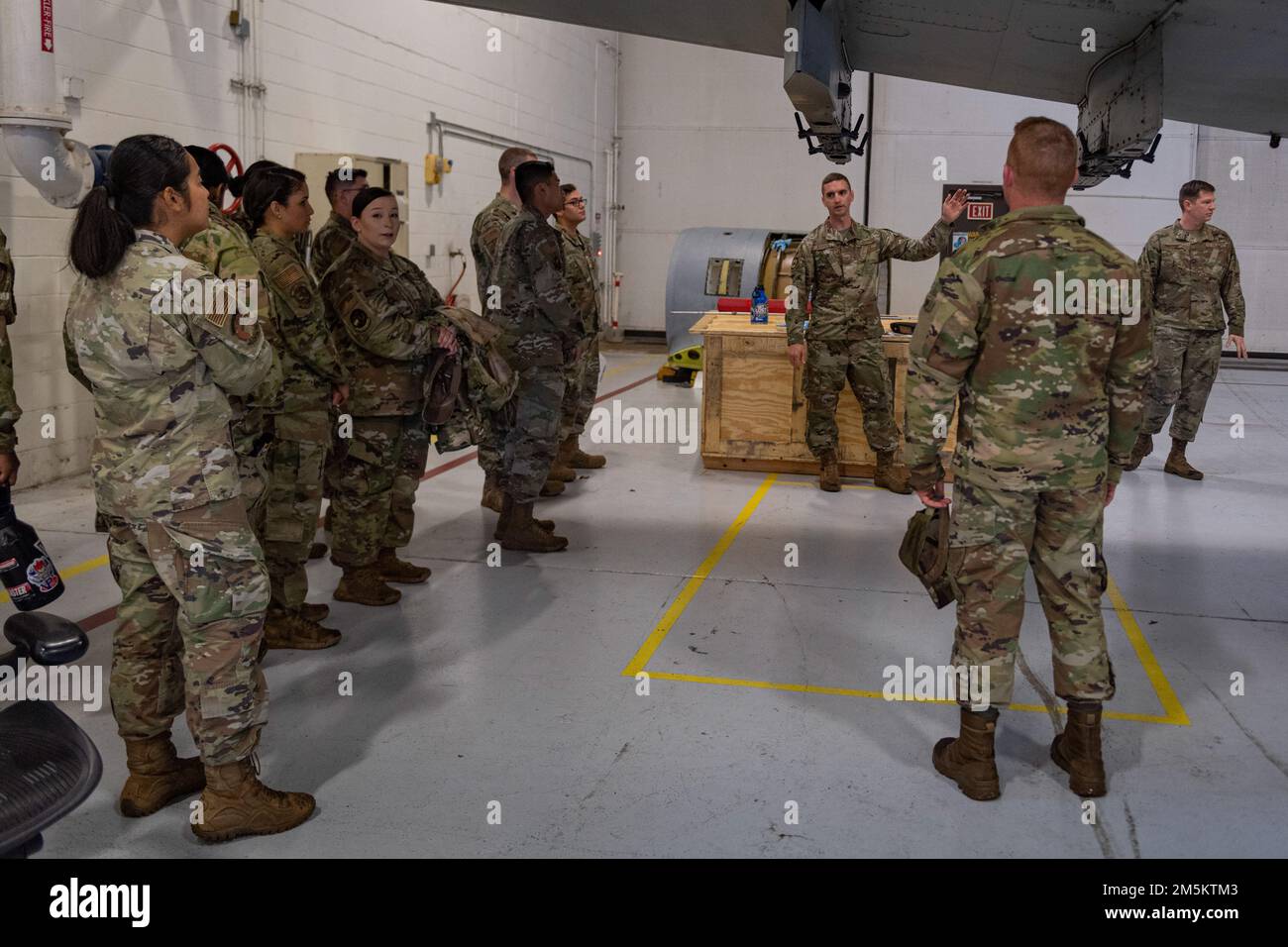 ÉTATS-UNIS Le Sgt Scott Barber de l'état-major de la Force aérienne ...