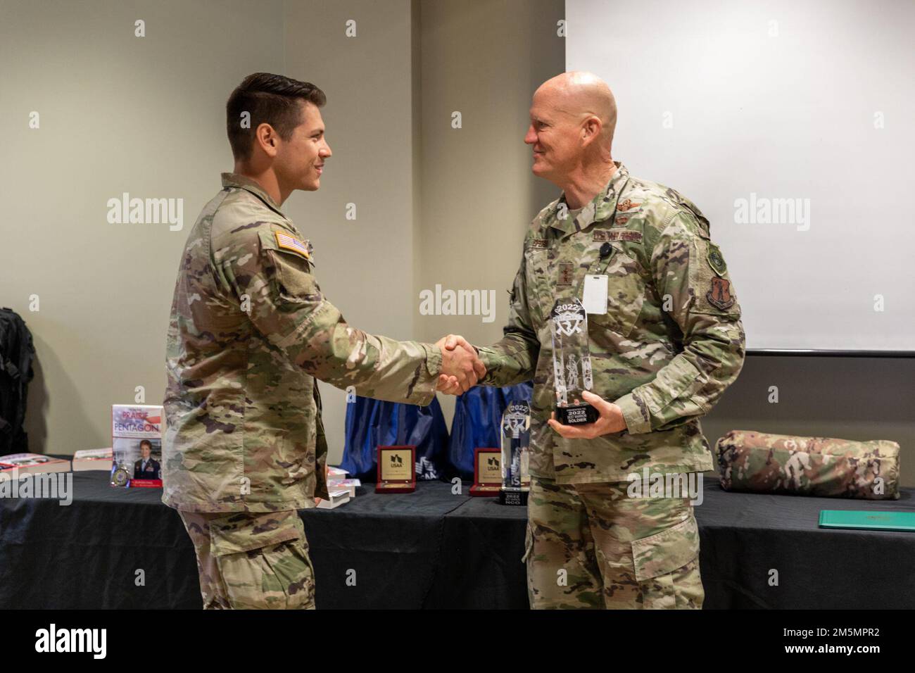 Le SPC Joshua Nelson a remporté le prix du soldat de l’année lors de la ...