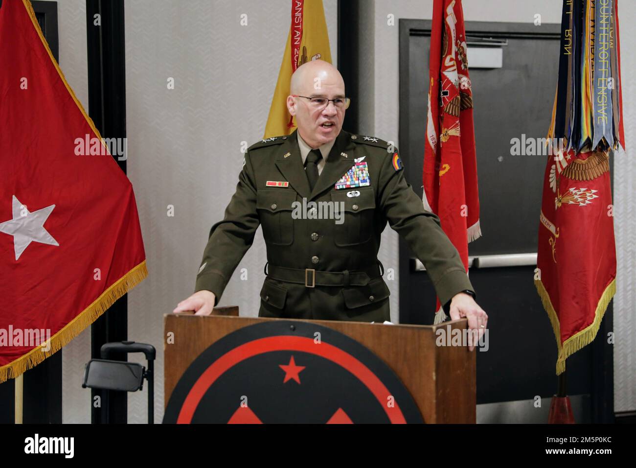 ÉTATS-UNIS Le général de division Thomas Spencer, commandant de la division d'infanterie 42nd de ...