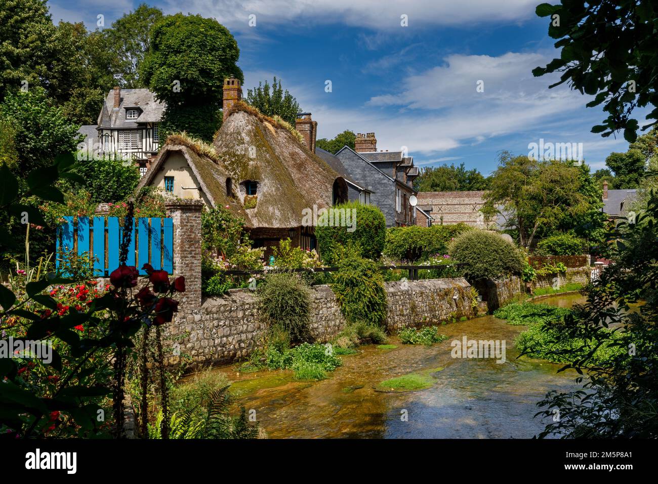Chaumière en normandie Banque de photographies et d’images à haute résolution - Alamy