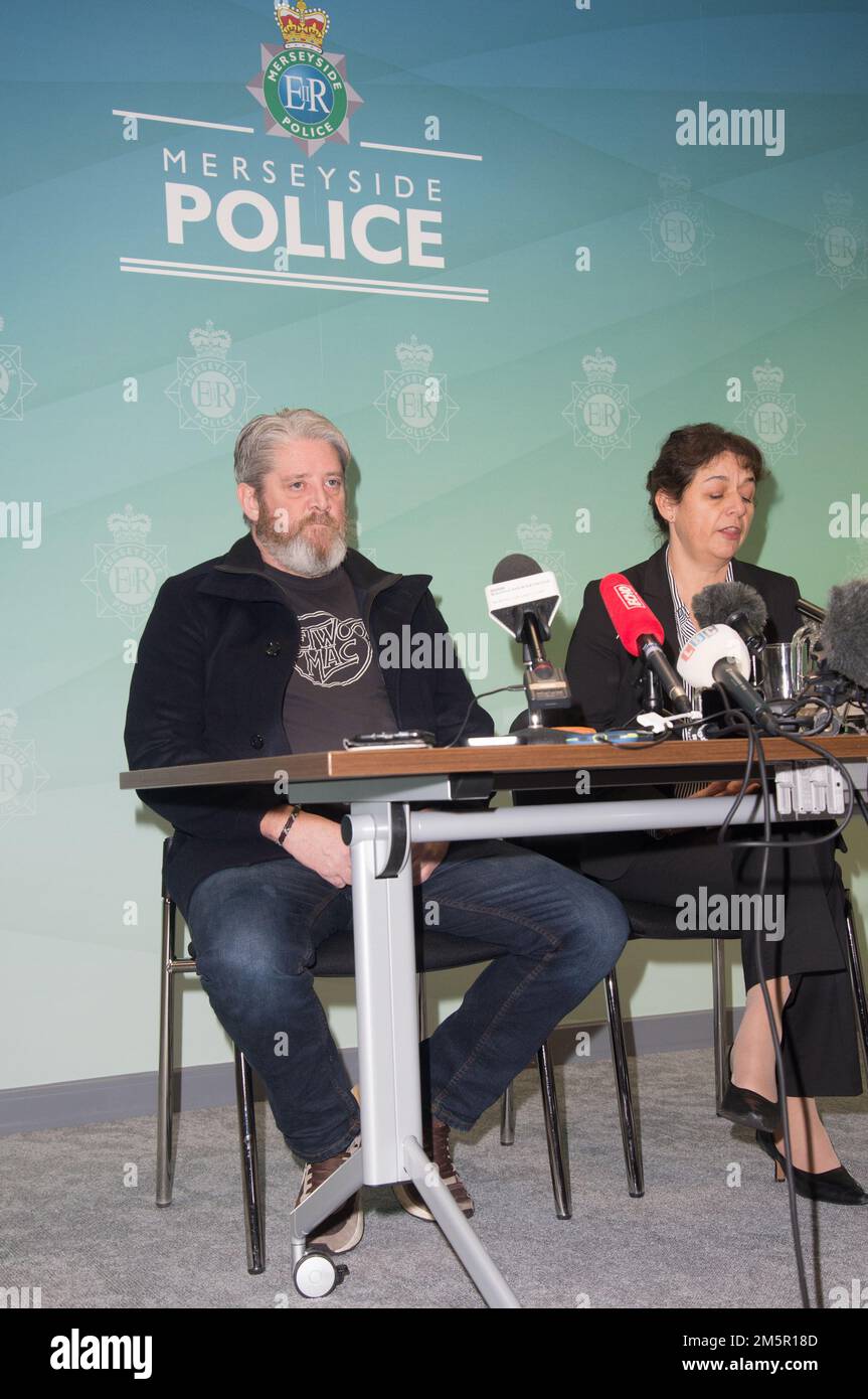 30 décembre 2022: Tim Edwards, surintendant détective Sue Coombs, le ...