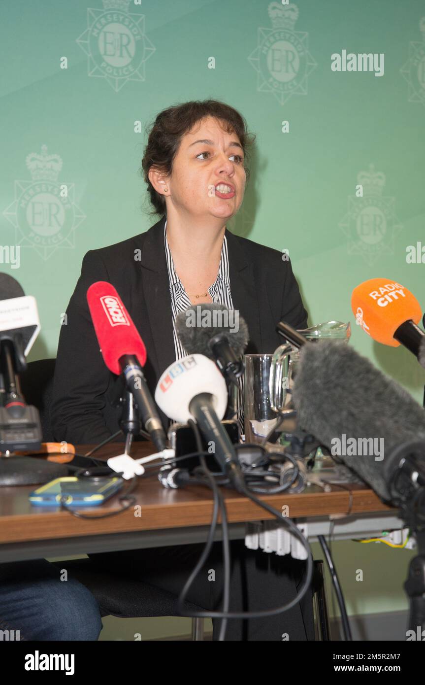 30 décembre 2022: Le surintendant des détectives Sue Coombs, le père d ...