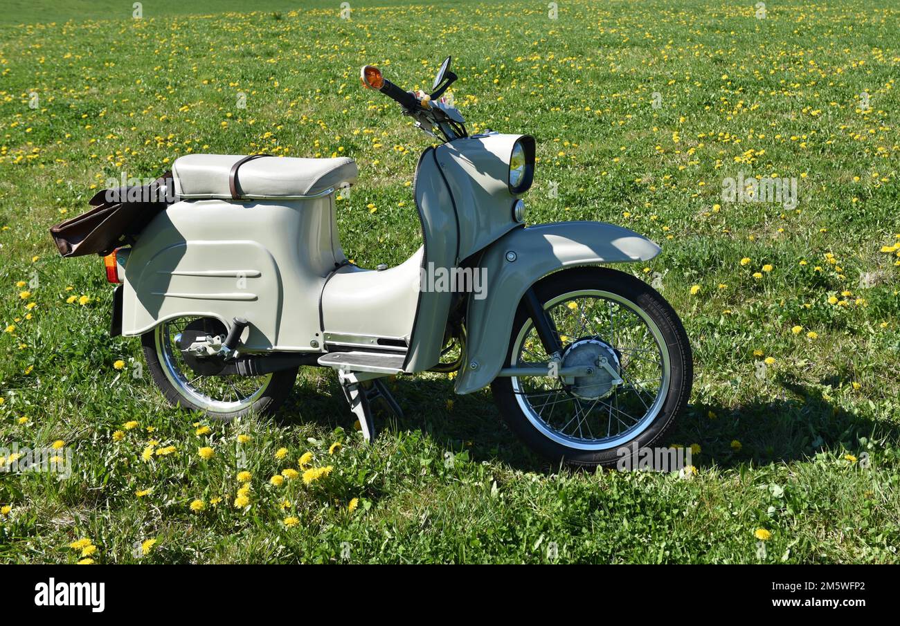 German moped Banque de photographies et d’images à haute résolution - Alamy
