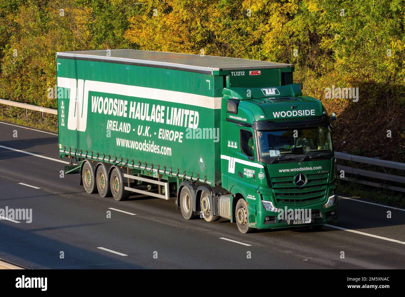 Truck lorry volvo Banque de photographies et d’images à haute ...