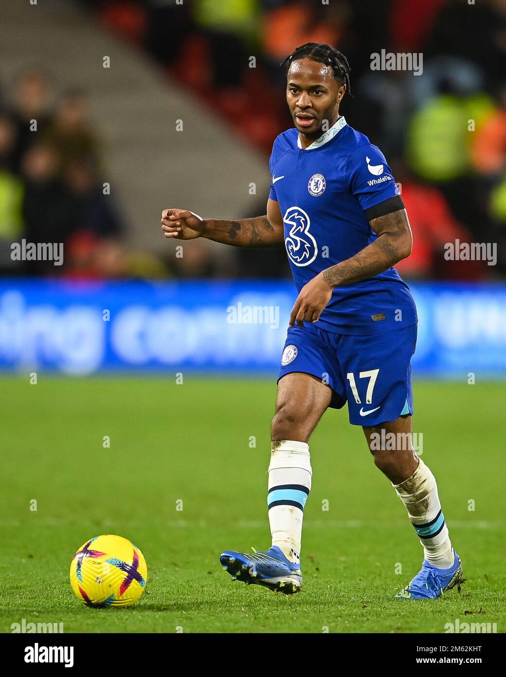 Raheem Sterling #17 de Chelsea en action pendant le match de Premier ...