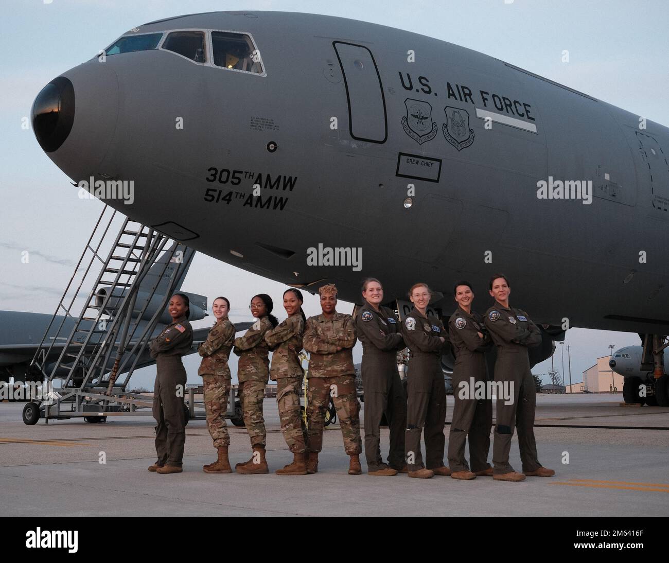 514th amw Banque de photographies et d’images à haute résolution - Alamy