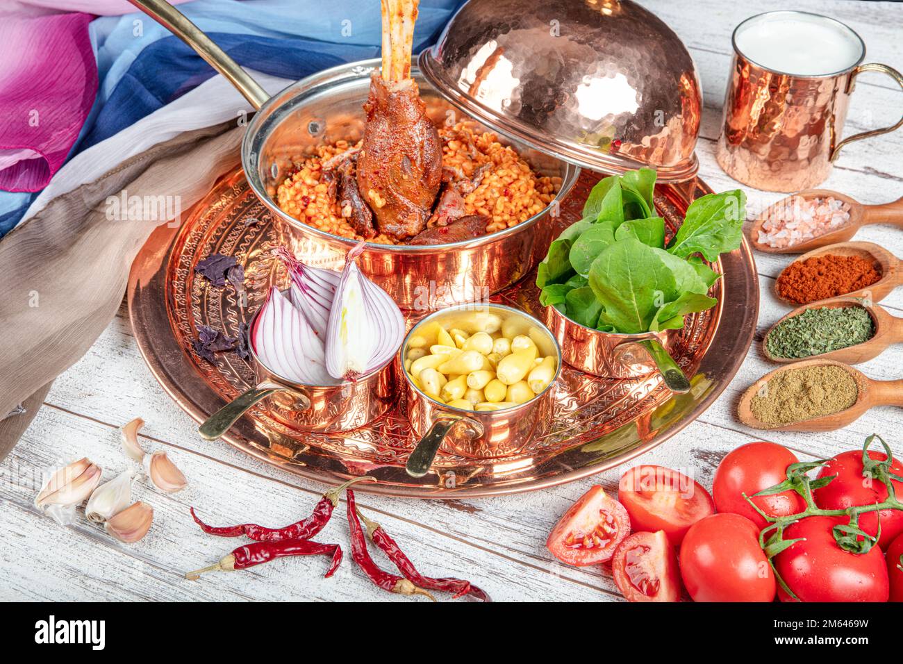 Présentation de plats traditionnels turcs de viande. Aliments turcs ...