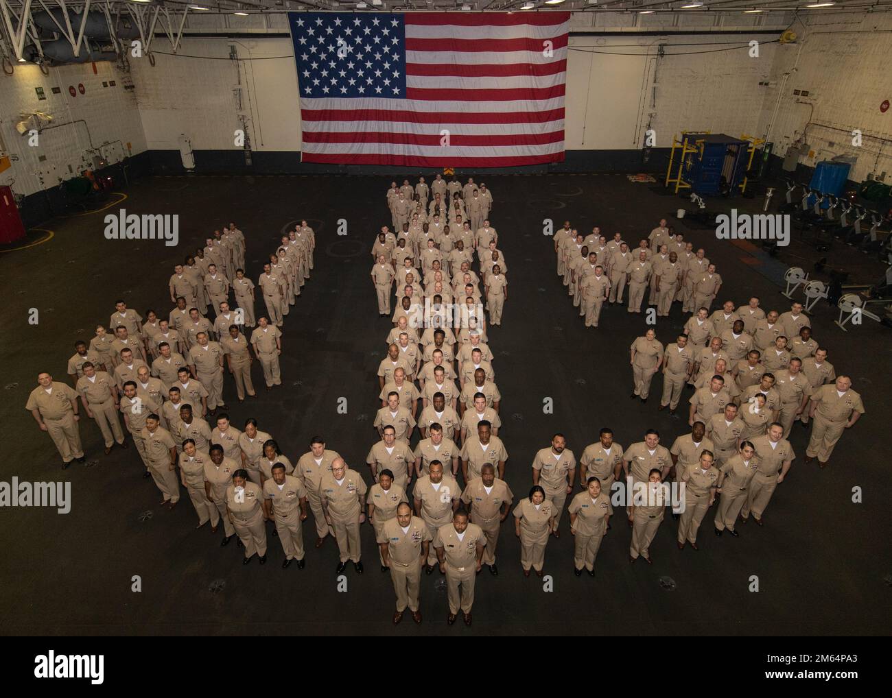 Le mess des chefs de l'USS Gerald R. Ford (CVN 78) et de l'escadre ...