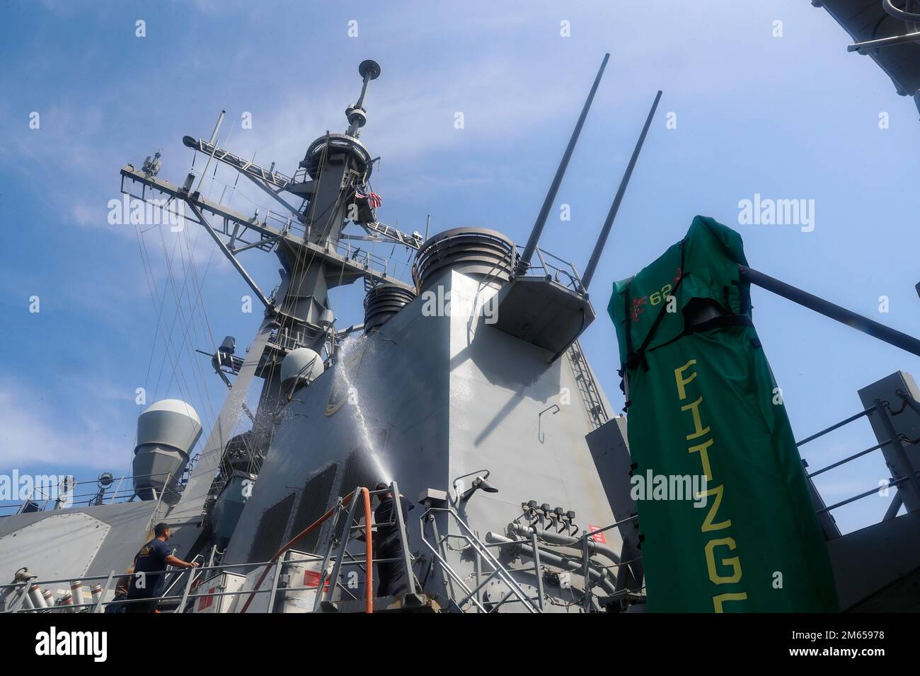 GOLFE PERSIQUE (4 avril 2022) dégâts Controlman 3rd classe Matthew ...