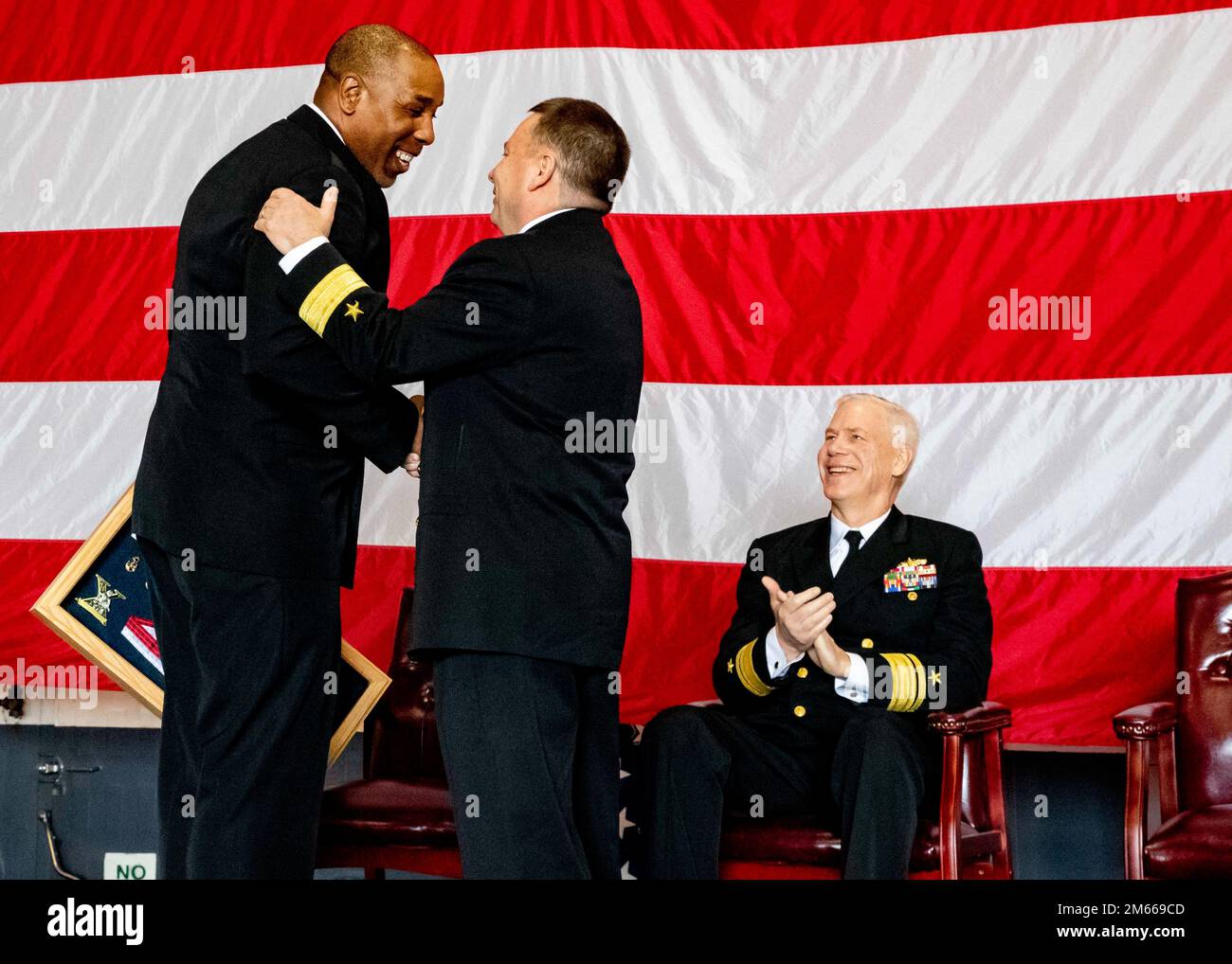 220406-N-UD000-1119 POSTE NAVAL NORFOLK (6 avril 2022) Carrier Strike ...