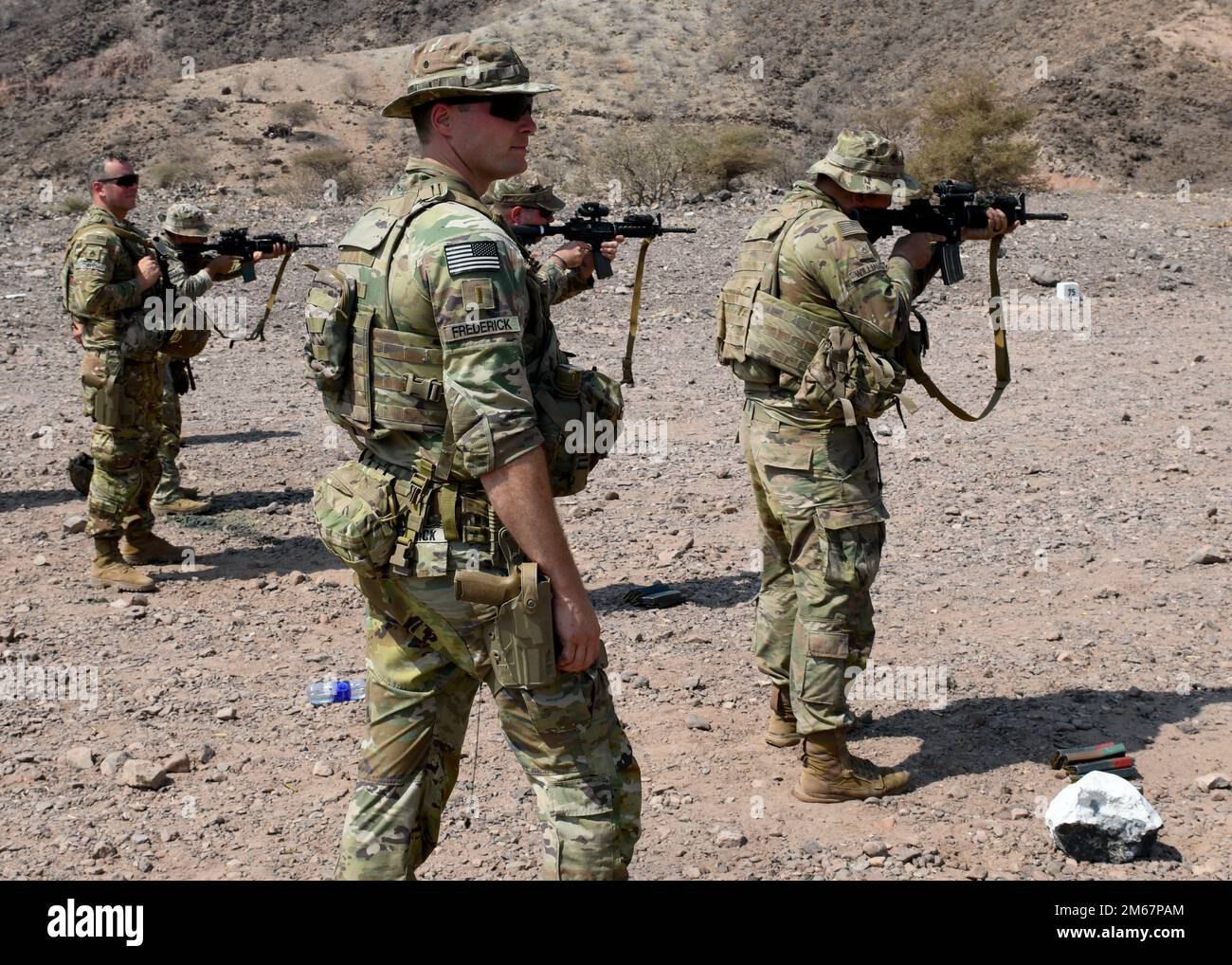 2nd Lt. Aaron Frederick, 2nd chef de peloton, Compagnie Bravo, 1-149th ...