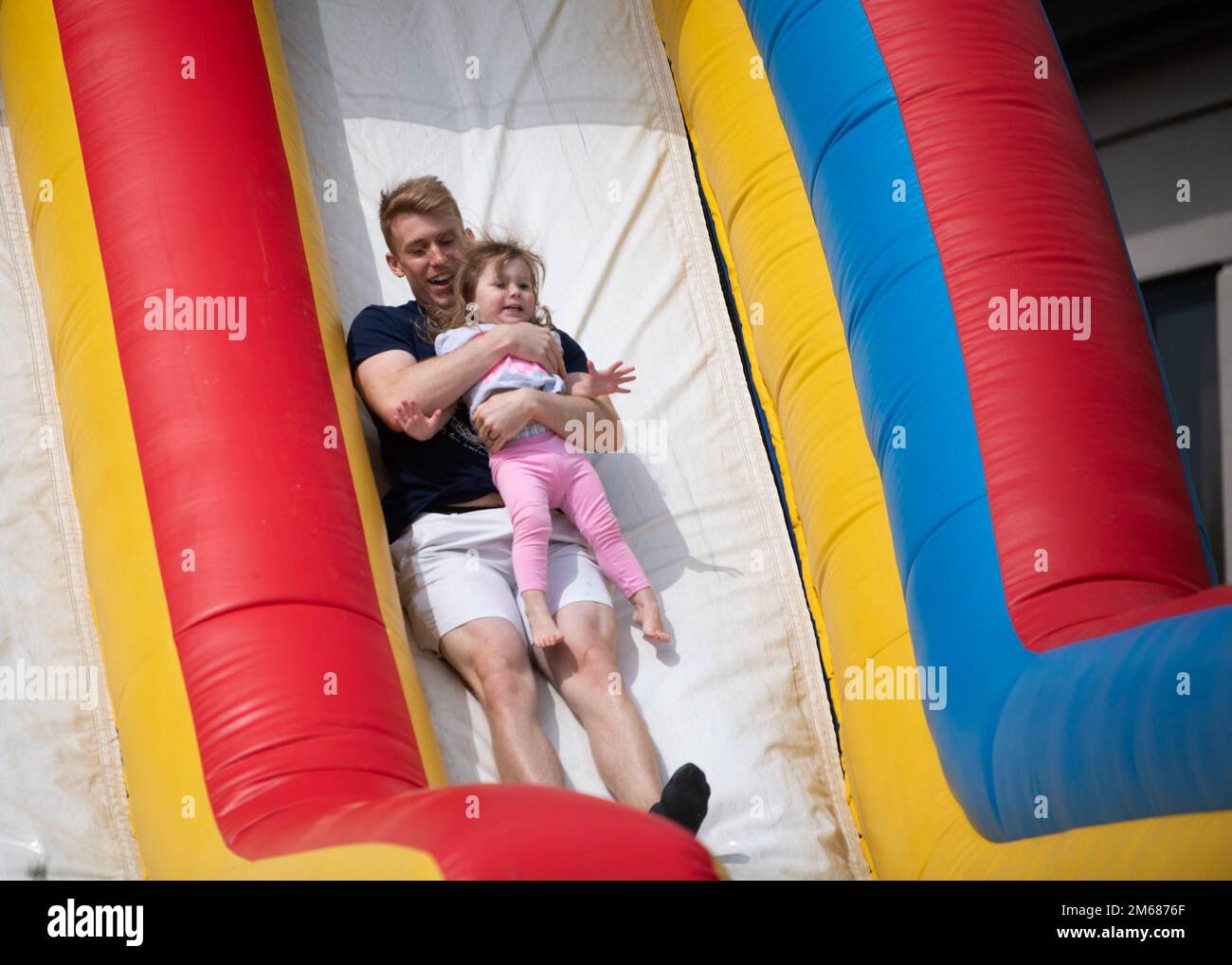 L'ancien Airman Michael Satterfield, chef d'équipage de l'escadron de ...