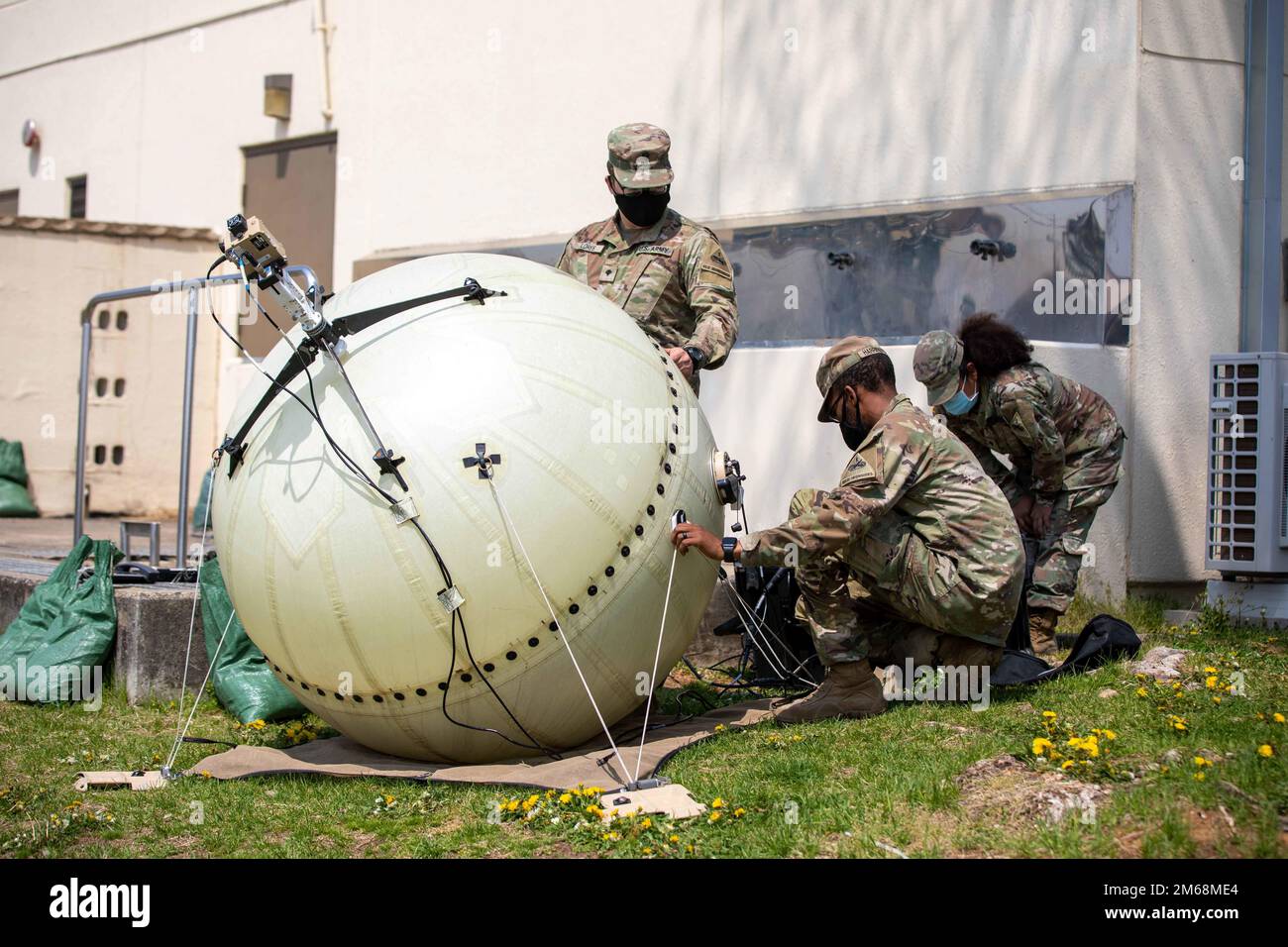 Les soldats de l'équipe de combat de la Brigade blindée 1st, 1st ...