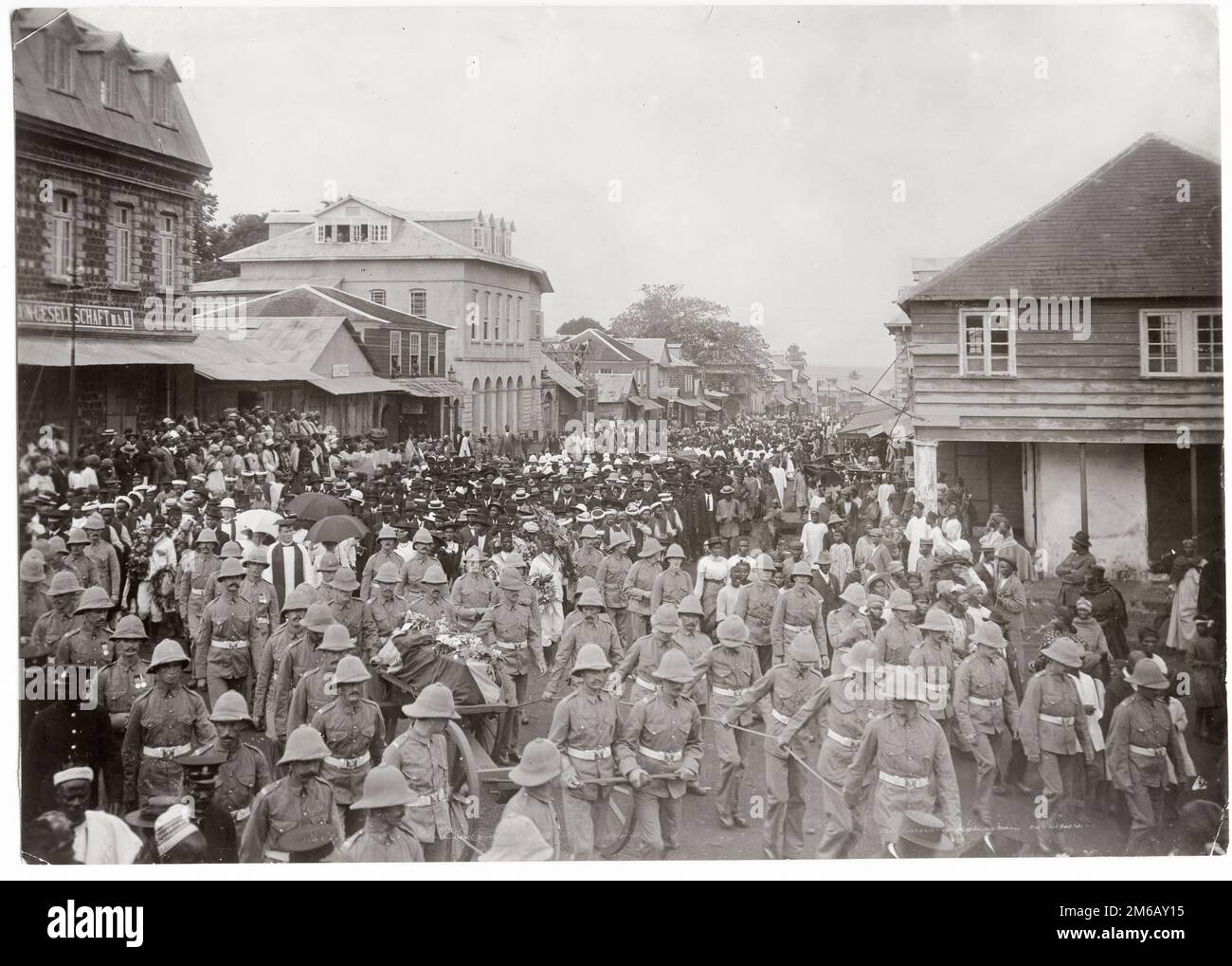 Alphonso Lisk-Carew studio: c.1910 Afrique de l'Ouest Sierra Leone ...
