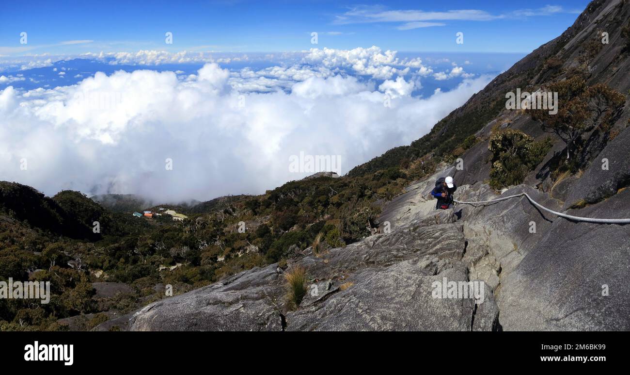 Mont kinabalu trek Banque de photographies et d’images à haute résolution - Alamy