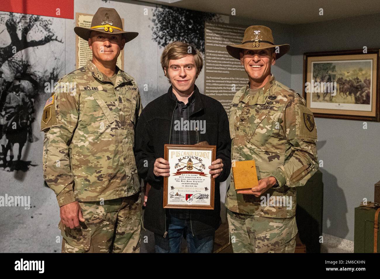 Jackson Spilker reçoit un certificat d'appréciation de l'équipe de ...