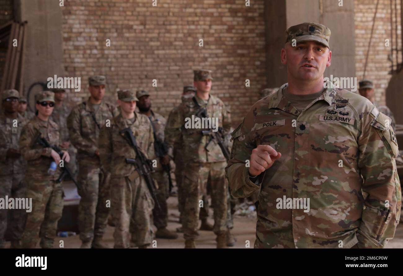 Le lieutenant-colonel Gregory Polk, commandant de la Force ...