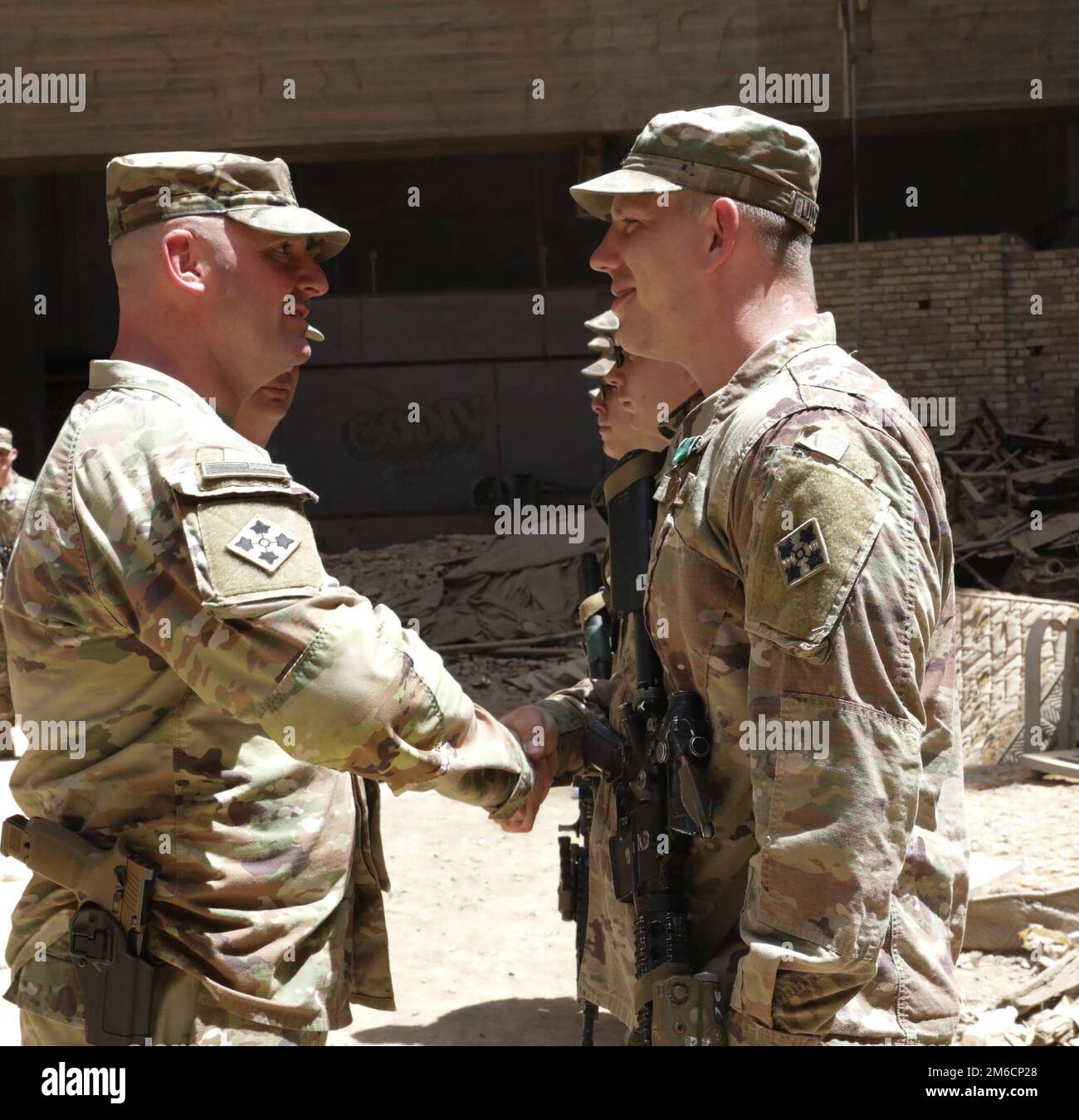 Le lieutenant-colonel Gregory Polk, commandant de la Force ...