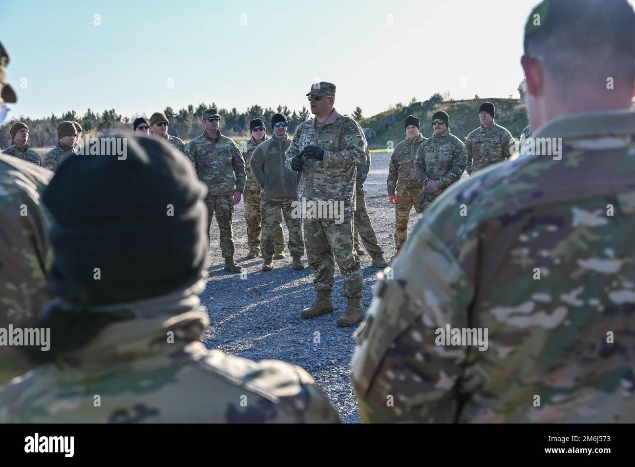 Le colonel Jason Lefton, commandant de la Brigade expéditionnaire de l ...