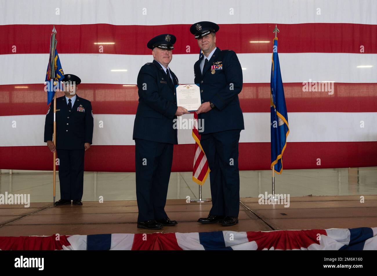 ÉTATS-UNIS Le colonel de la Force aérienne Adam Bingham, commandant du ...