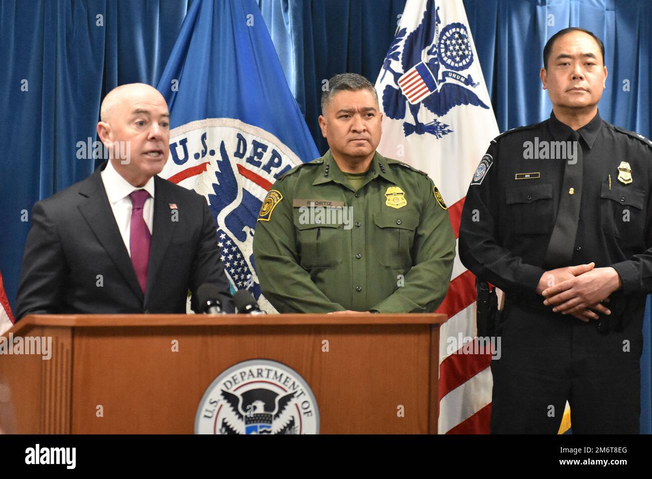 Alejandro N. Mayorkas, secrétaire de la sécurité intérieure, a organisé ...