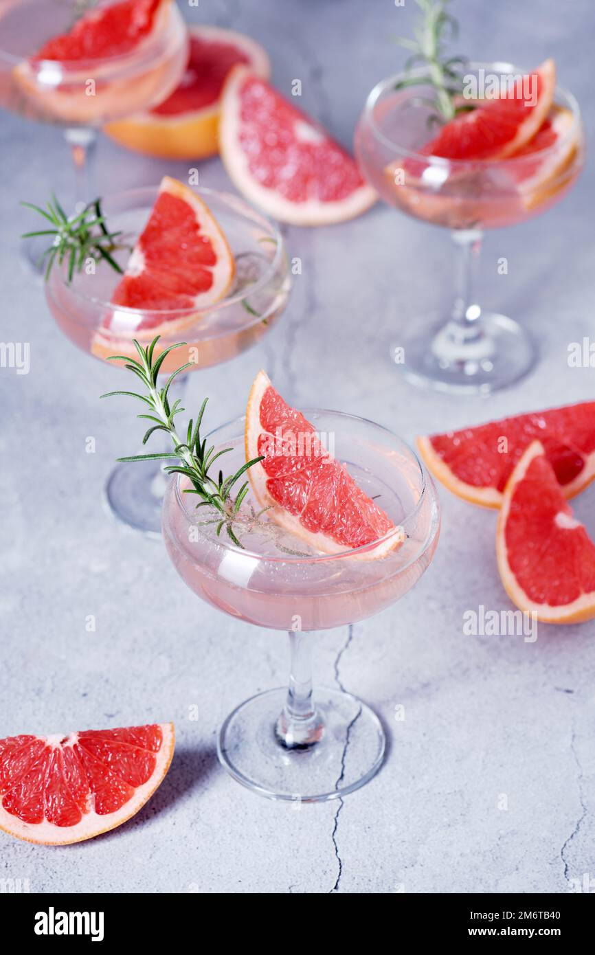 Cocktail de vin mousseux Banque de photographies et d’images à haute ...