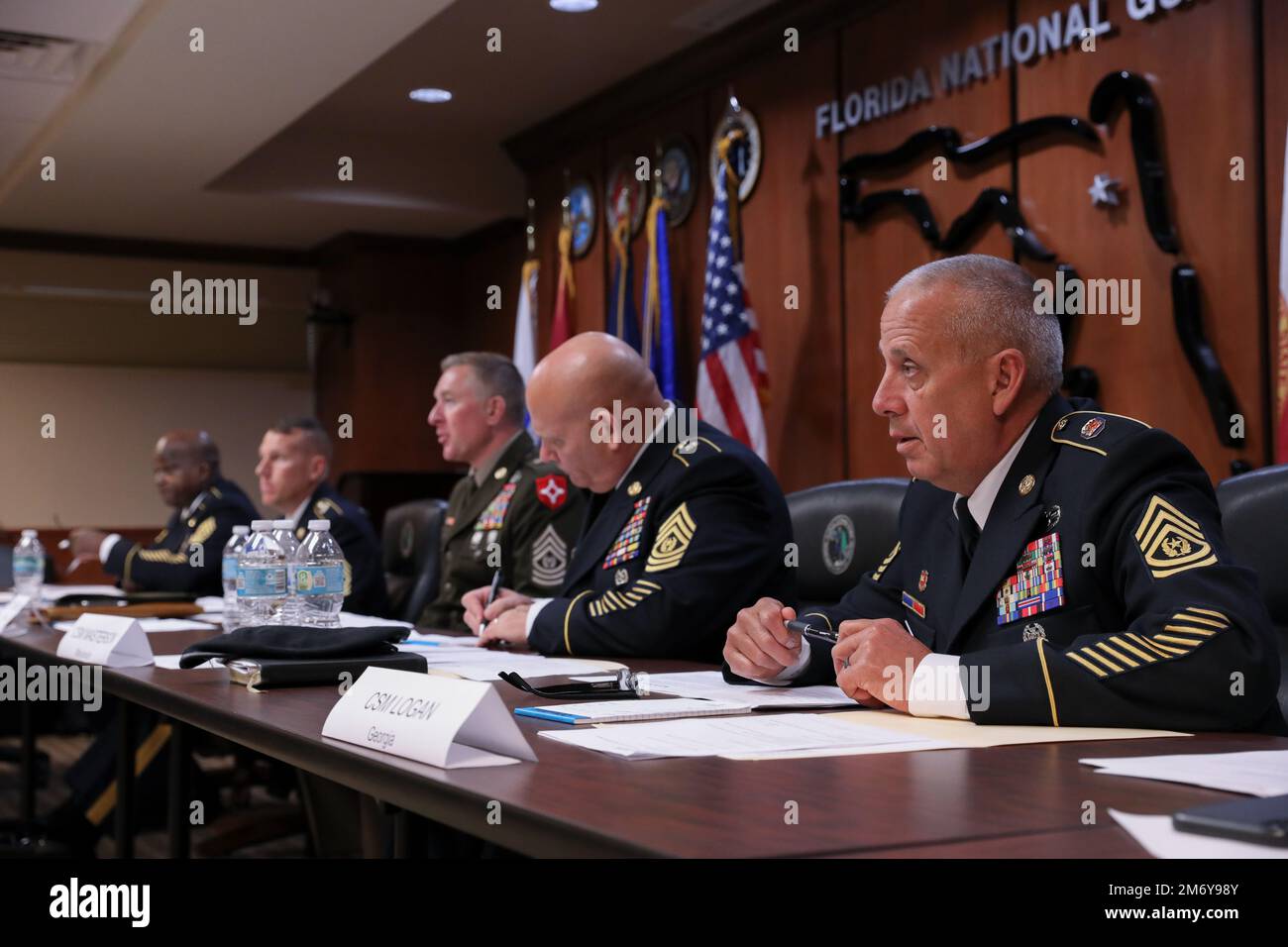 ÉTATS-UNIS Le major Jeff Logan, commandant de la Garde nationale de l'Armée de Géorgie, siège au ...