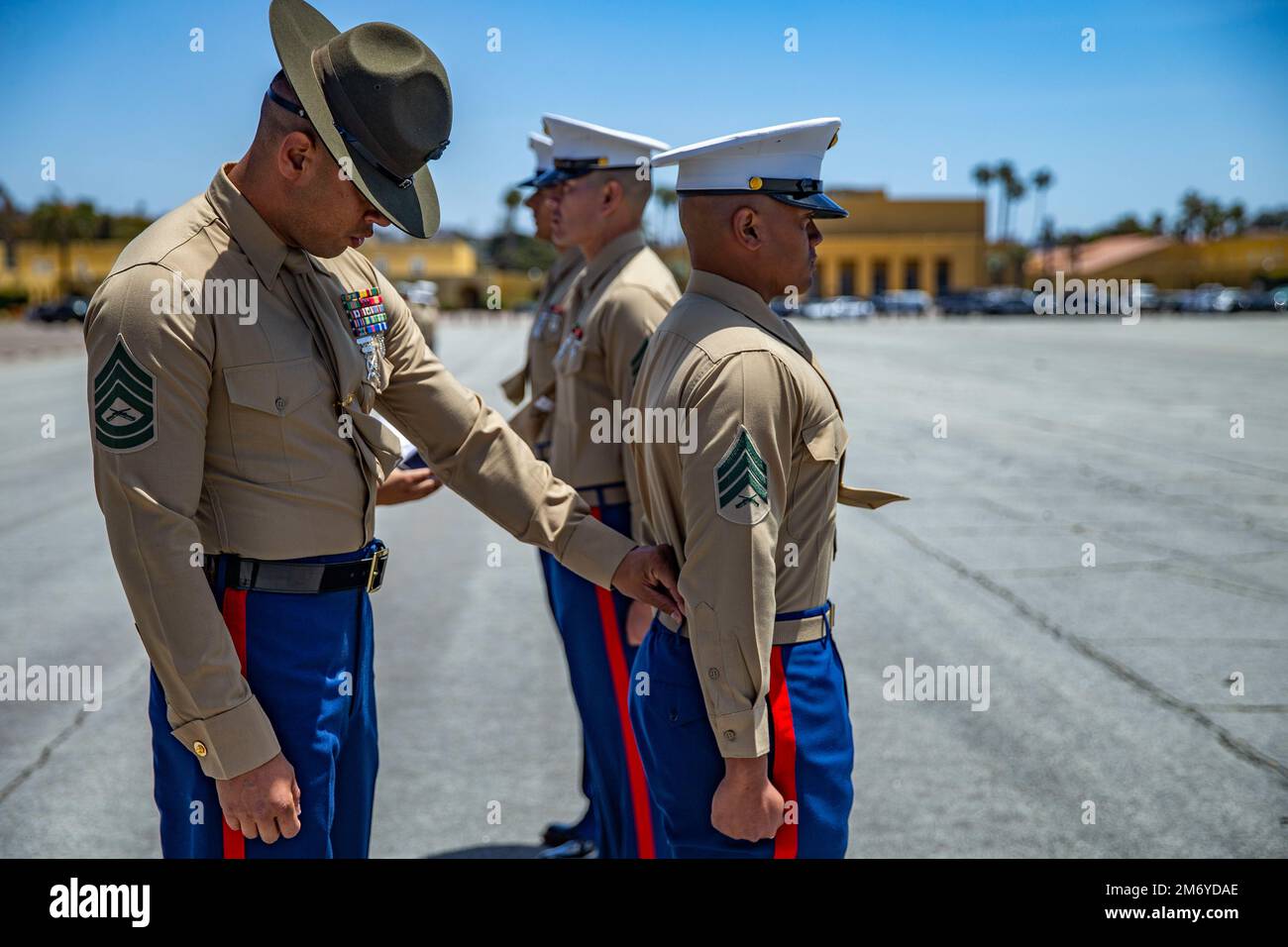 A ÉTATS-UNIS Instructeur de corps de marine avec l'école d'instructeur de forage, Recruit ...