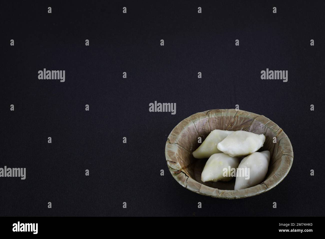 fête de sakranti de makar ou de sangkranti de goush avec boulettes de ...