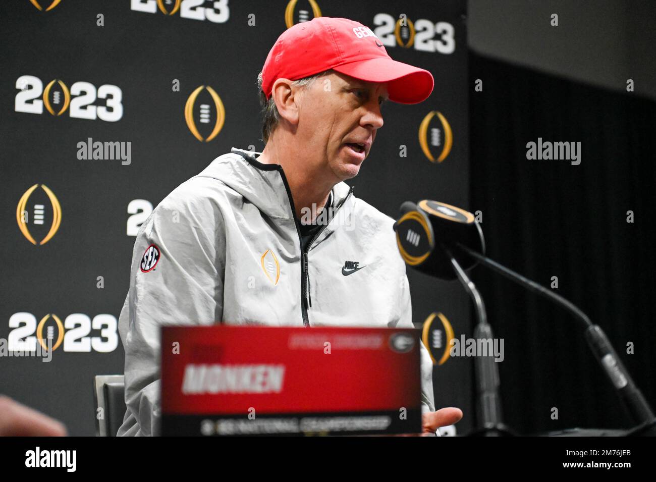 Todd Monken, coordinateur défensif en Géorgie, lors de la Journée ...